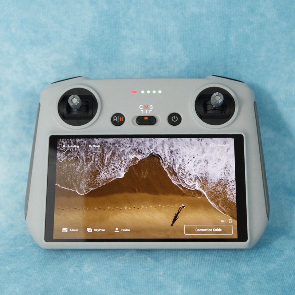 DJI RC Smart Remote Controller RM330 has scuffs-Air 2S, Mini 3 Pro ...