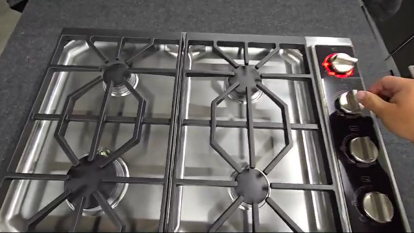 Wolf 30" Professional LP Gas Cooktop w/4 Dual-Stacked Burners - CT30GS ...