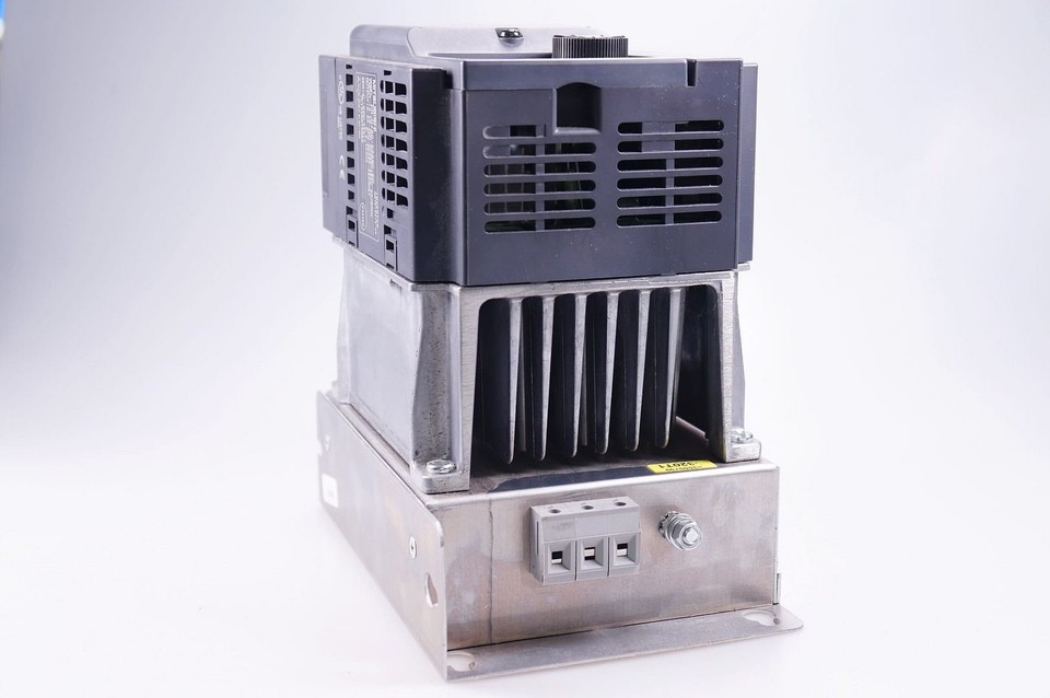 Mitsubishi Inverter D700-SC FR-D740-022SC-EC + FFR-CSH-036-8A-RF1 | eBay