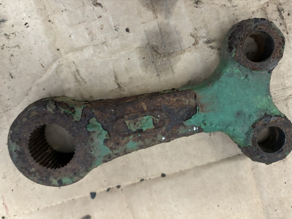 VINTAGE JOHN DEERE 1010 RU TRACTOR - FRONT AXLE TIE RODS CONTROL ARM | eBay