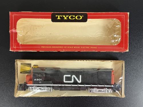 TYCO HO Scale CN Canadian National ALCO Century 430 Diesel Locomotive ...