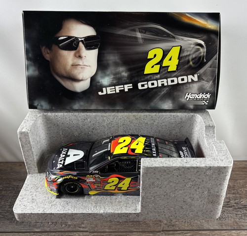 Jeff Gordon #24 Axalta Color Chrome 2015 Chevrolet SS Action 1:24 1 of ...