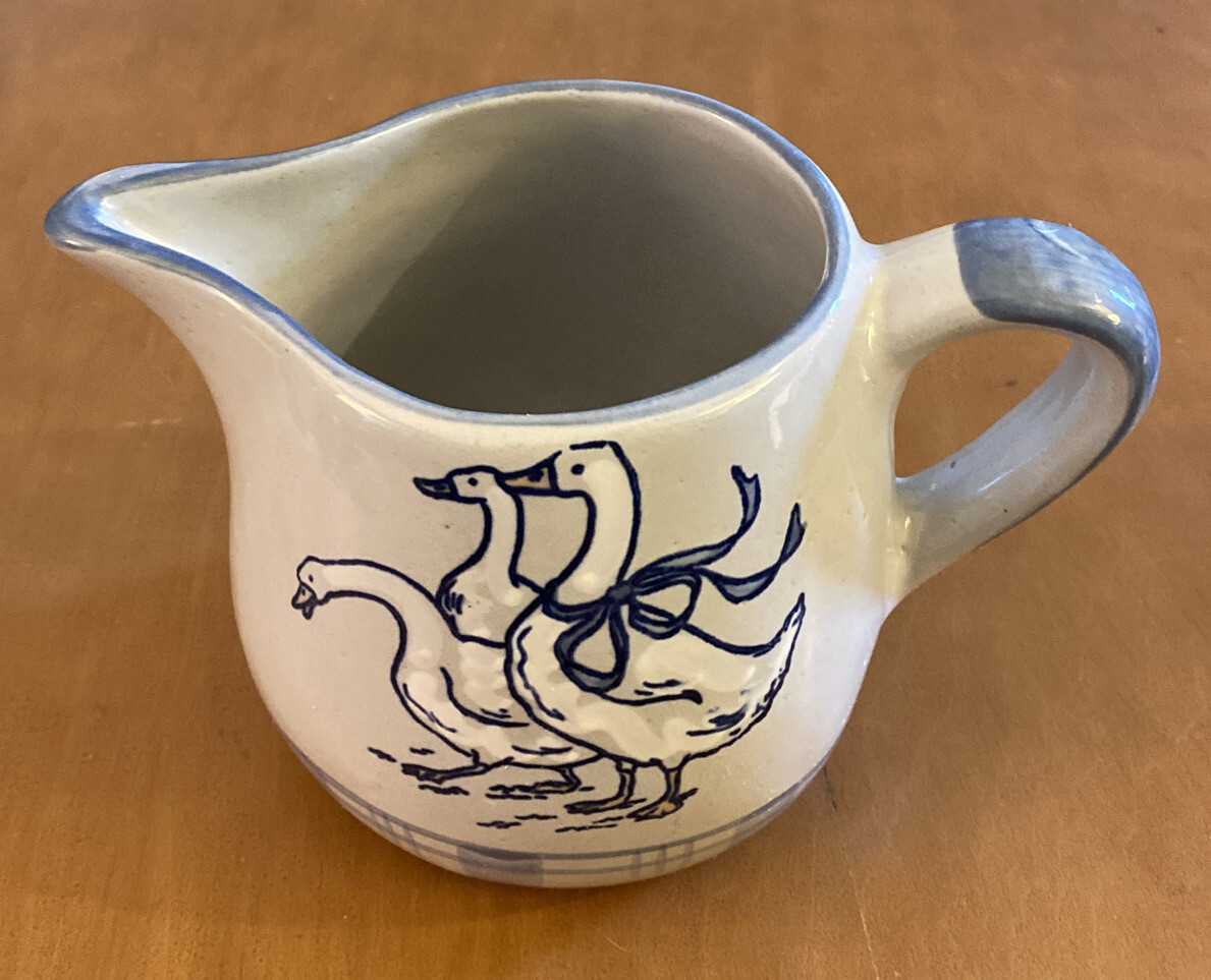 Louisville Stoneware Gaggle of Geese Pitcher | eBay