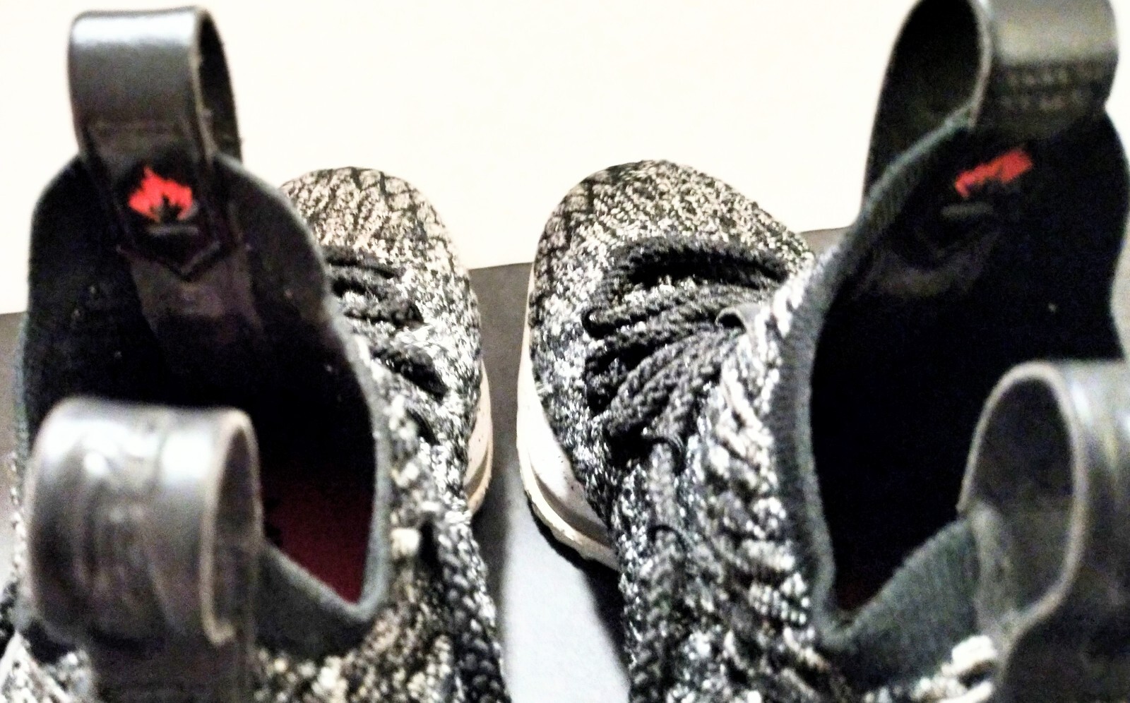 Nike Air Lebron James XV 15 Oreo Boy's Size 5Y Black … - Gem