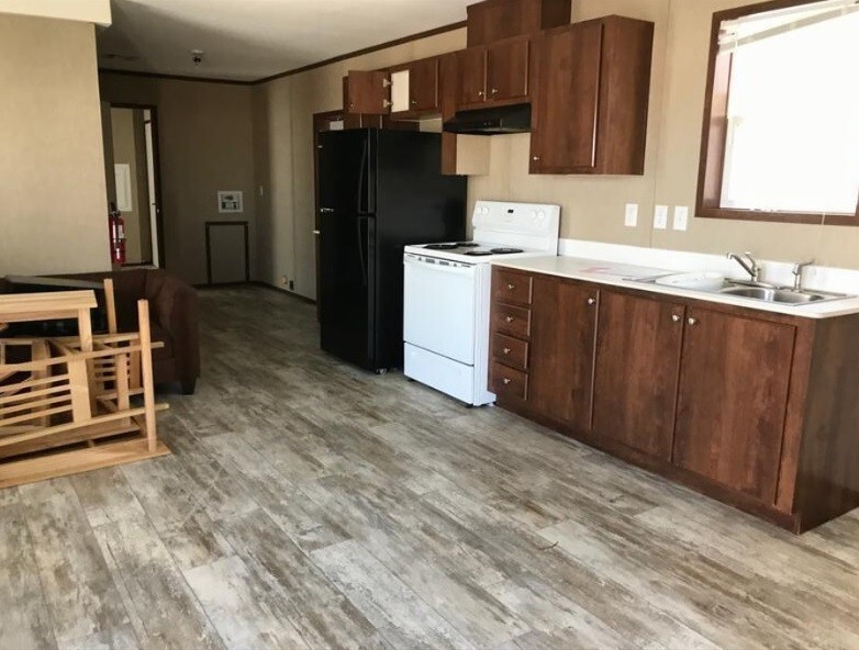 2025 FURNISHED Colony Mobile Home 14 x 48 – 2BR/1BA WZ3 3-A/C -ALL ...
