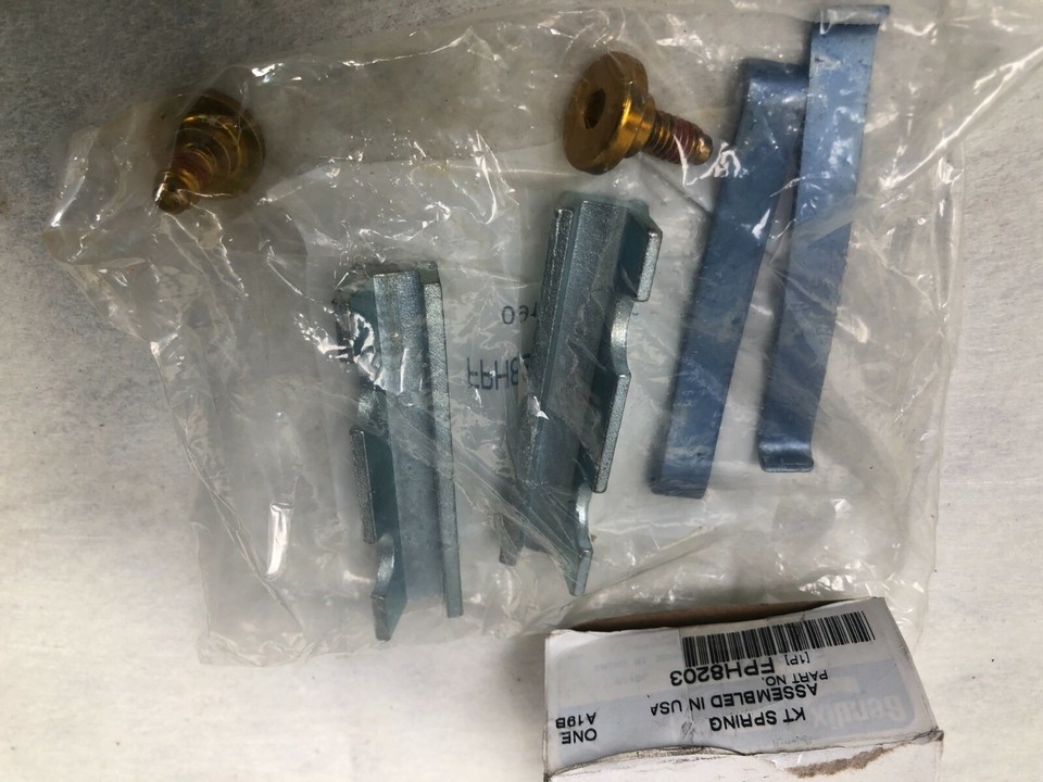 One OEM Bendix International 990956C91 Brake Caliper Hardware Kit ...