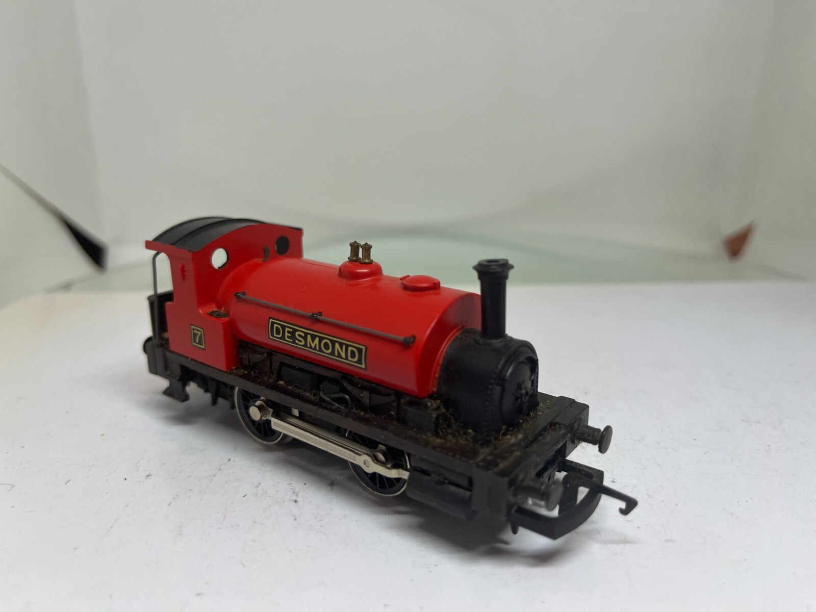 Hornby OO Gauge Railways R771 BR 0-4-0 Saddle Tank Locomotive #7 ...