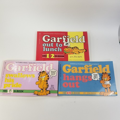 Lot Garfield Hangs Out, Swallows his Pride, Out to Lunch Jim Davis 90s ...
