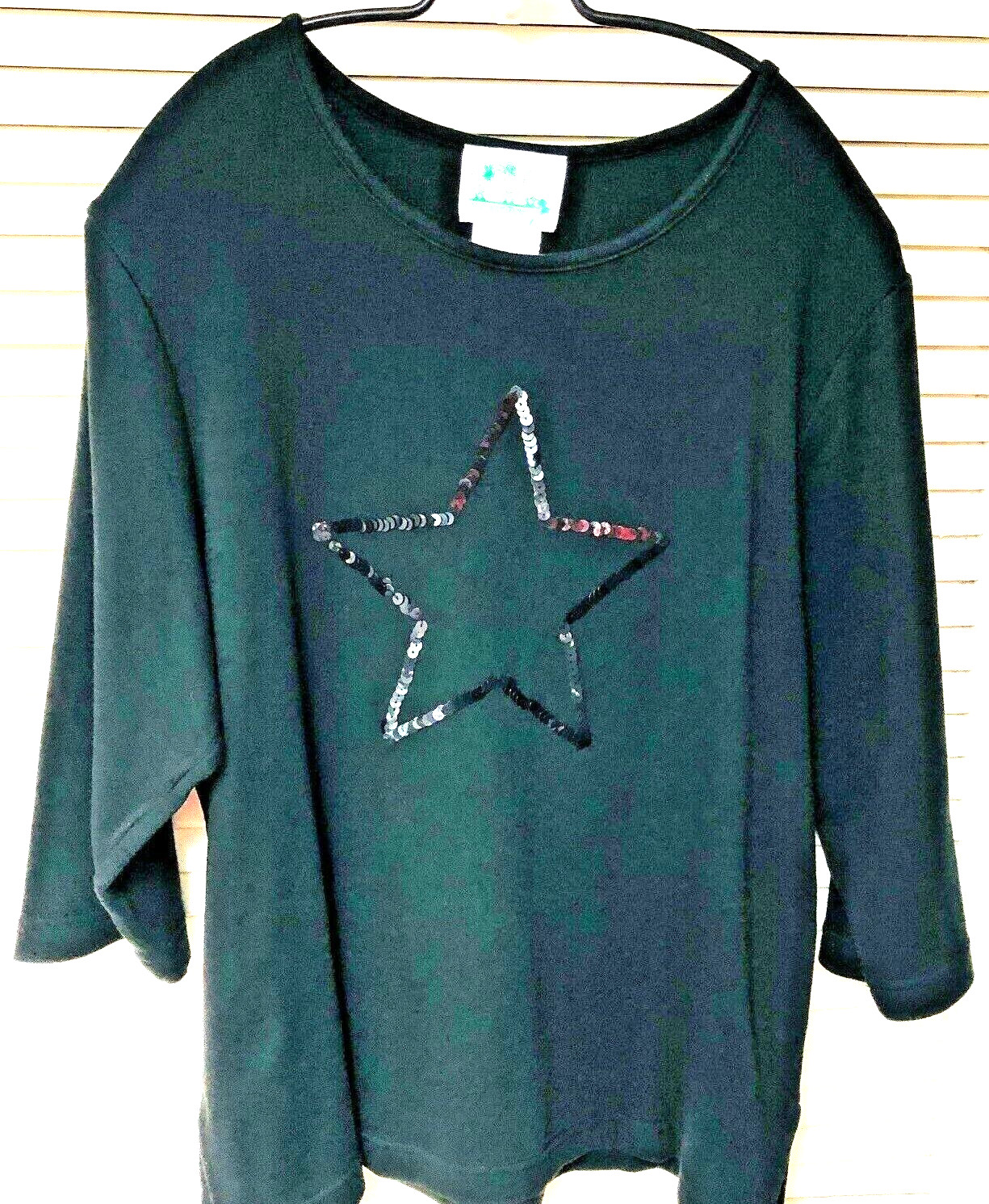 Quacker Factory Black Sequin Star T-shirt Women's M E… - Gem