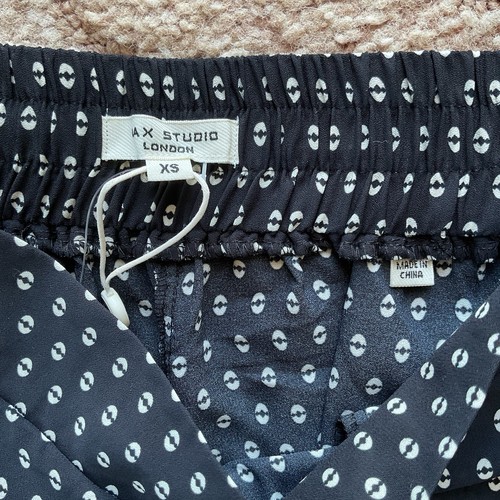 NWT MAX STUDIO LONDON 2PC Set Shawl/Pants Black Beige Floral ...