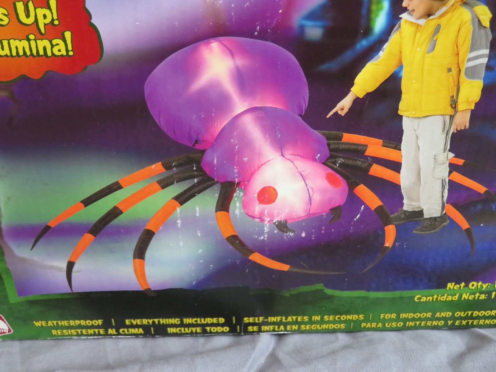 Gemmy 8 Foot Jumbo Spider Halloween Airblown Inflatable Lighted Indoor ...