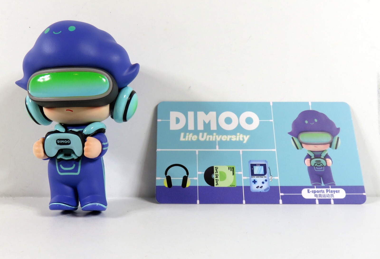 Pop Mart Dimoo Life University Series Mini Figure E-Sports Player NEW ...