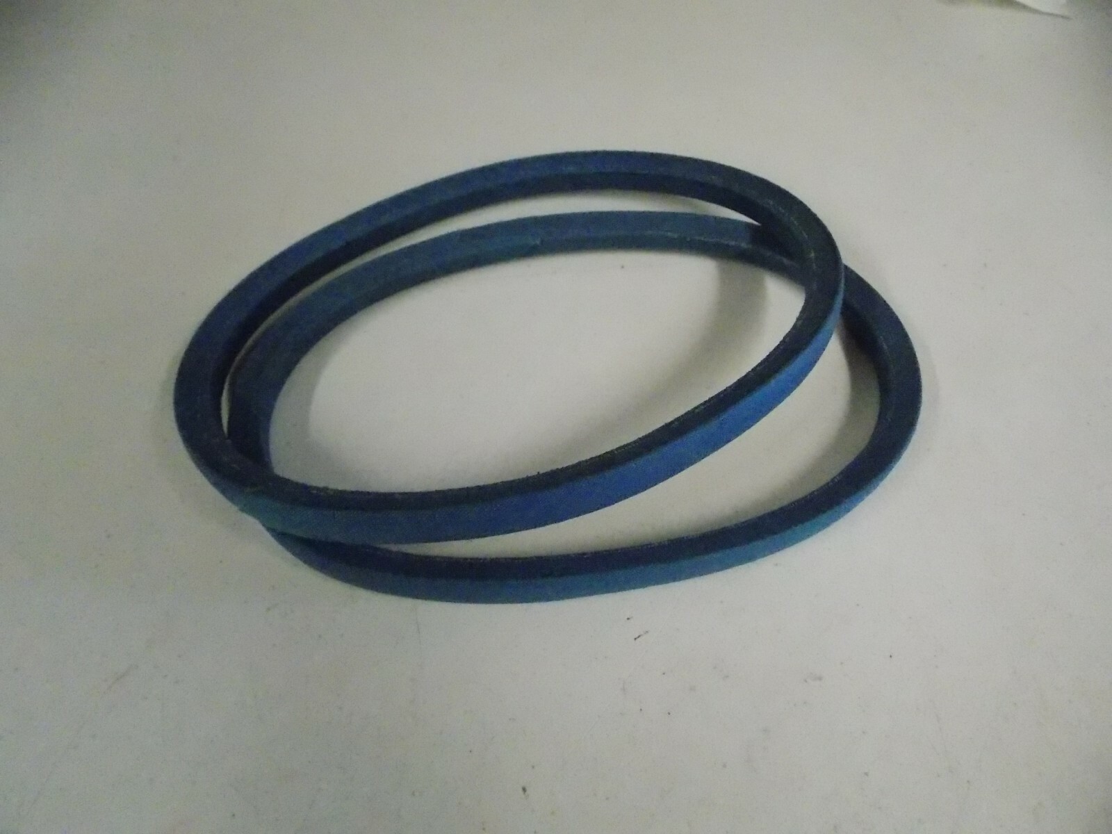 2 - V-BELTS A MATCHED SET FITS TORO GREENSMASTER MOWERS 1000 1600 92 ...