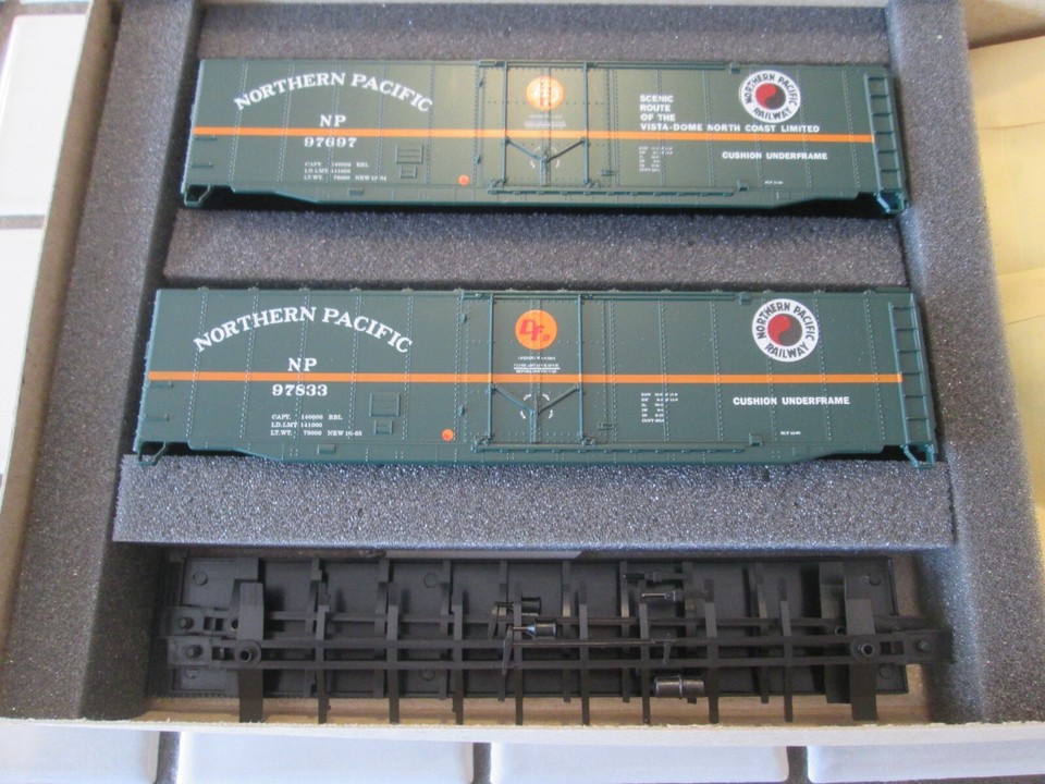 athearn special edition NORTHERN PACIFIC 50 foot box car set HO scale ...