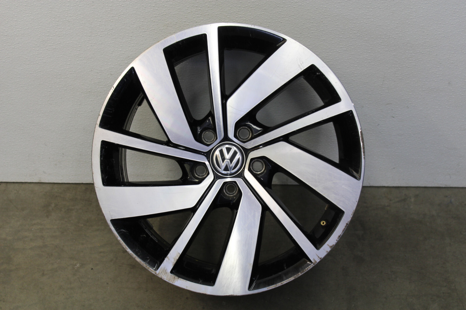 MK7 VW Jetta GLI Polanka Wheel Rim Alloy 18" 18x7.5" Genuine Oem 2019 ...