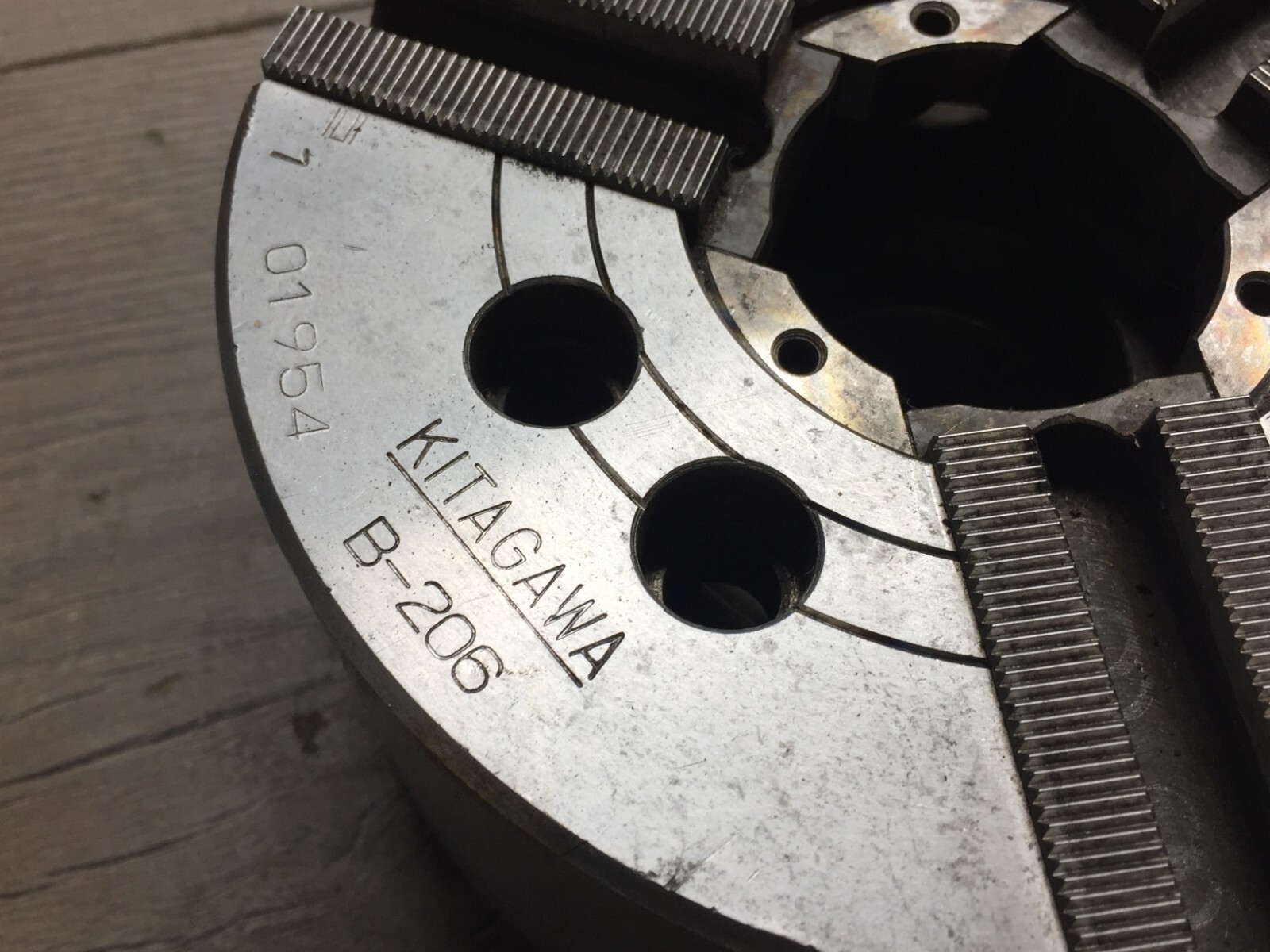 NICE KITAGAWA B206 B-206 3 JAW POWER CHUCK 6 " W A 2 5 MOUNT W/ 45 X 1. ...