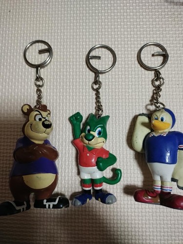Urawa Reds, Sanfrecce Hiroshima & Yokohama Marinos Mascot Keychains Set ...