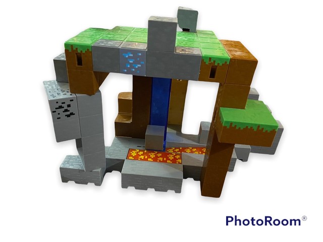 Minecraft Survival Mode Playset DNM76 50 Combination Mattel for sale ...