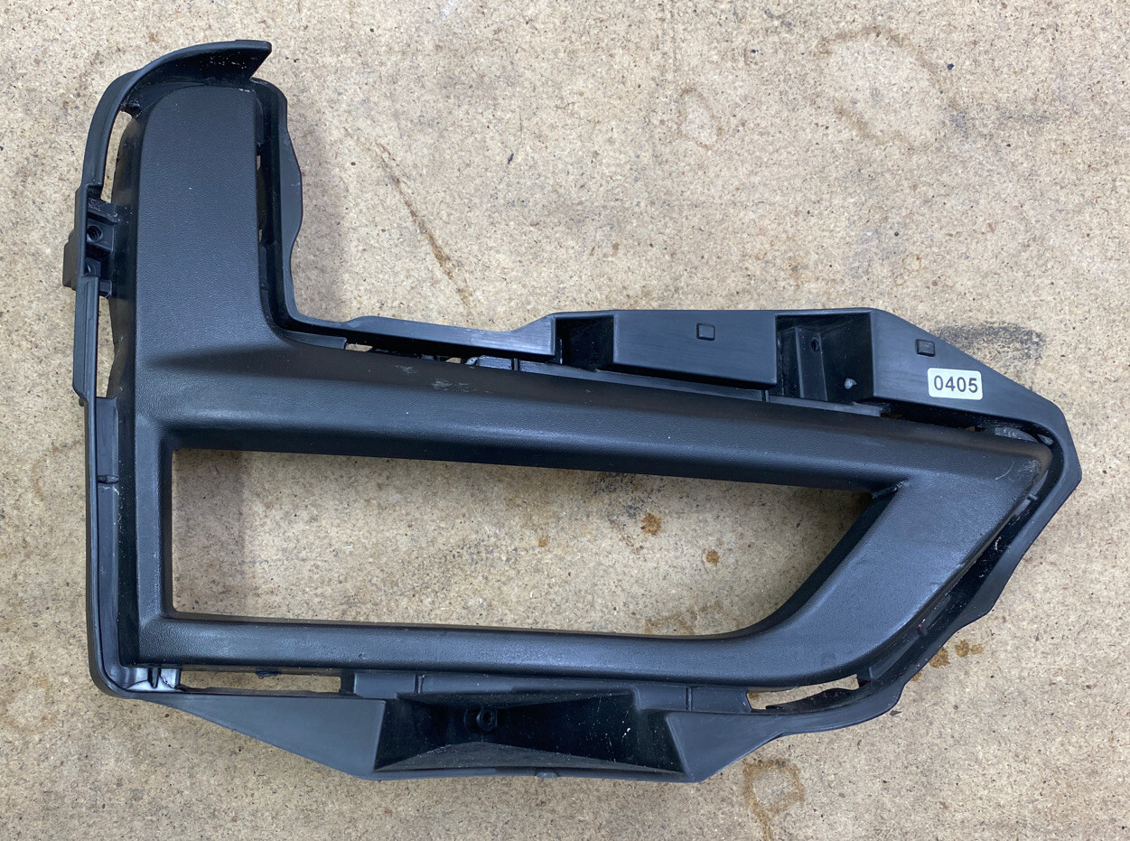 2017-2019 NISSAN Rogue Front Bumper Hole Cover Right 622566FL0A OEM | eBay
