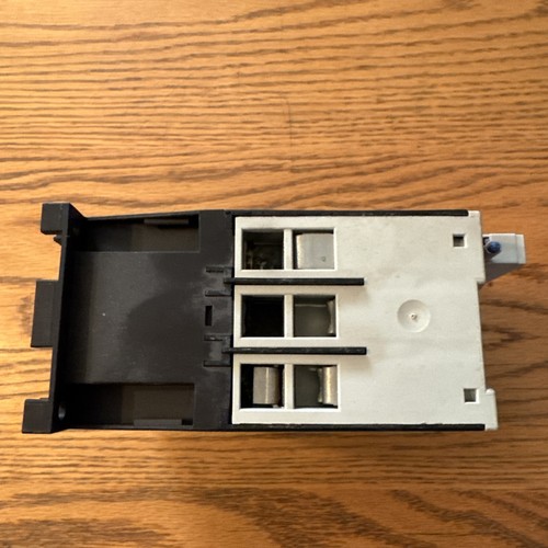Moeller DIL M50 Contactor 3-pole 250V 80A | eBay
