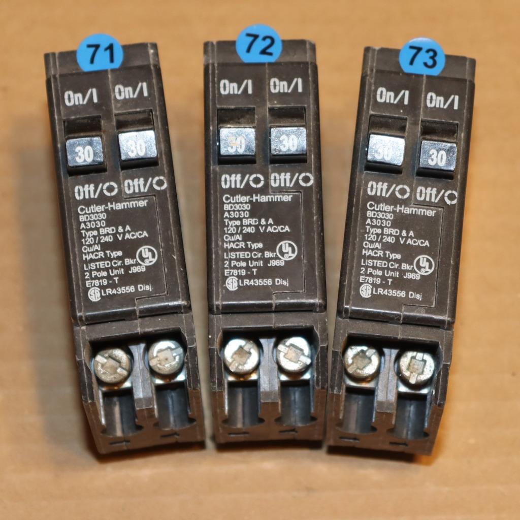 One New Eaton Cutler Hammer BD3030 Tandem 1 Pole 30 Amp Plug In Breaker ...
