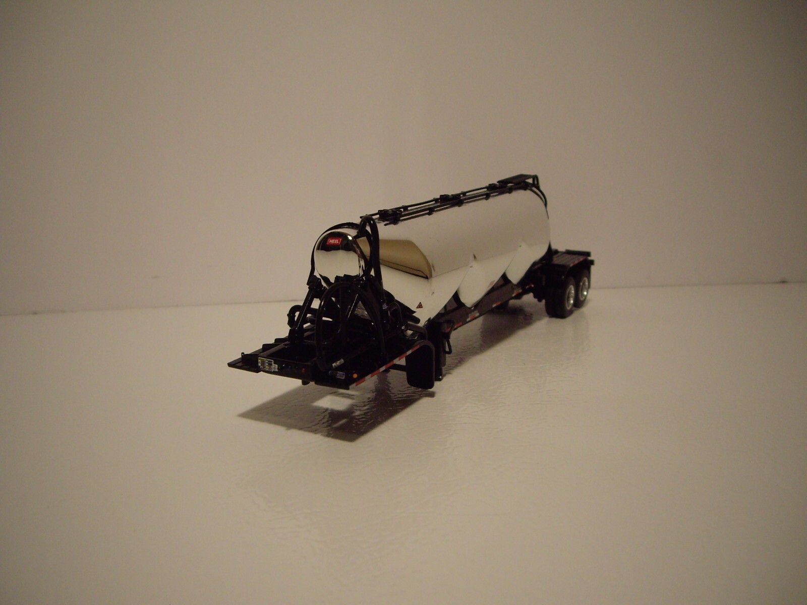 DCP FIRST GEAR 1/64 CHROME AND BLACK HEIL 3 BIN TANDEM AXLE PNEUMATIC ...