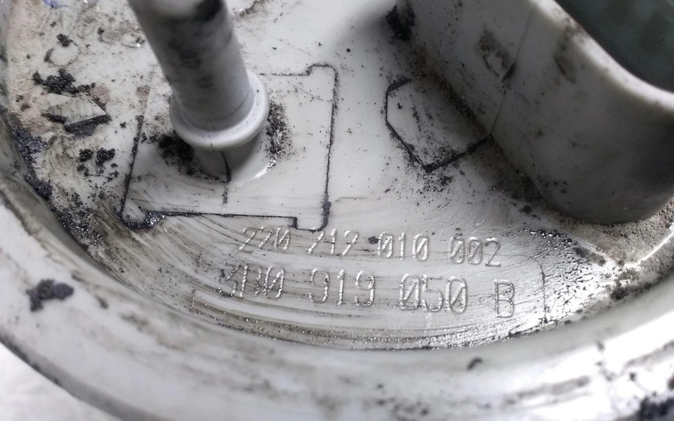 VW PASSAT Variant B5 3B6 Fuel Tank Pump 220212010002 1.90 Diesel 96kw ...