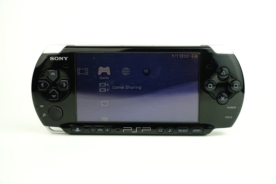 Sony PlayStation PSP 1000/2000/3000 Console with Charger/New Battery ...