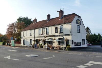 Photo 6x4 The Crown Inn, Theale Theale/SU6471 One of several pubs in ...