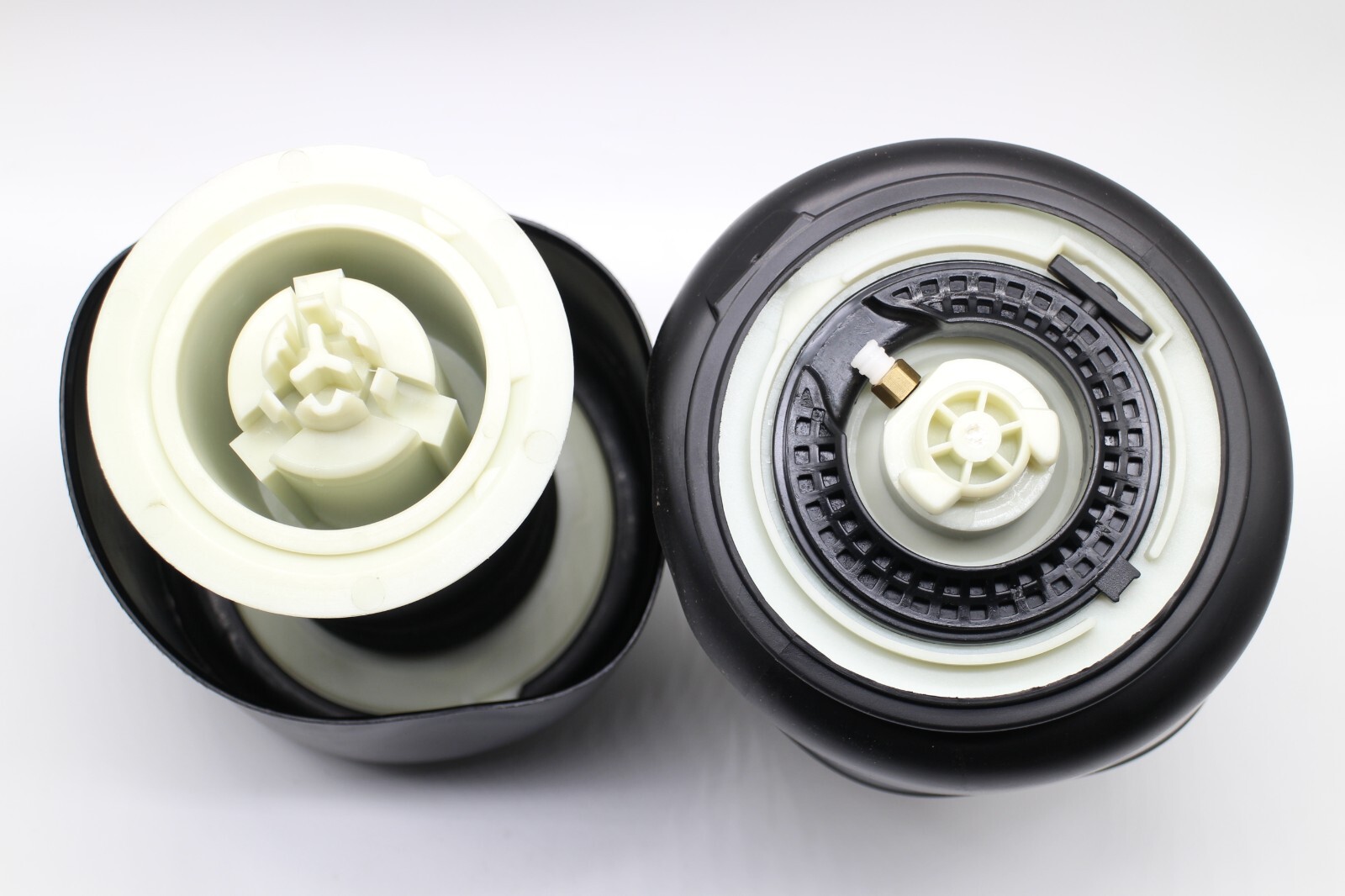 PAIR Rear Air Suspension Spring Bag for BMW 5 F07 F11 535i 535i GT 550i ...