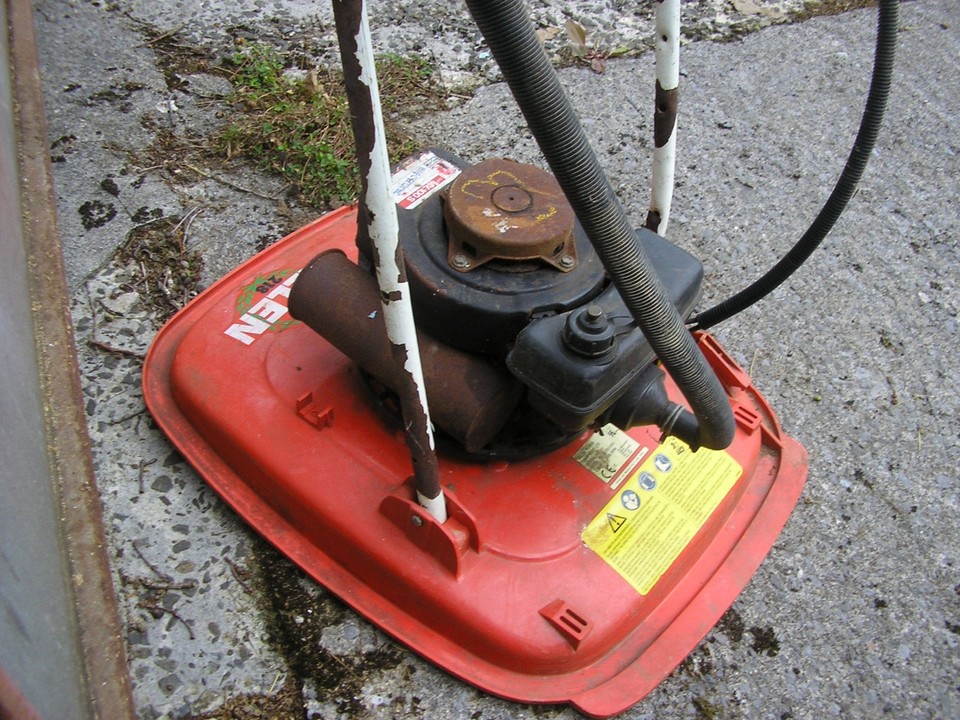 Allen 218 petrol hover lawnmower. 2 stroke MV100S engine. | eBay UK