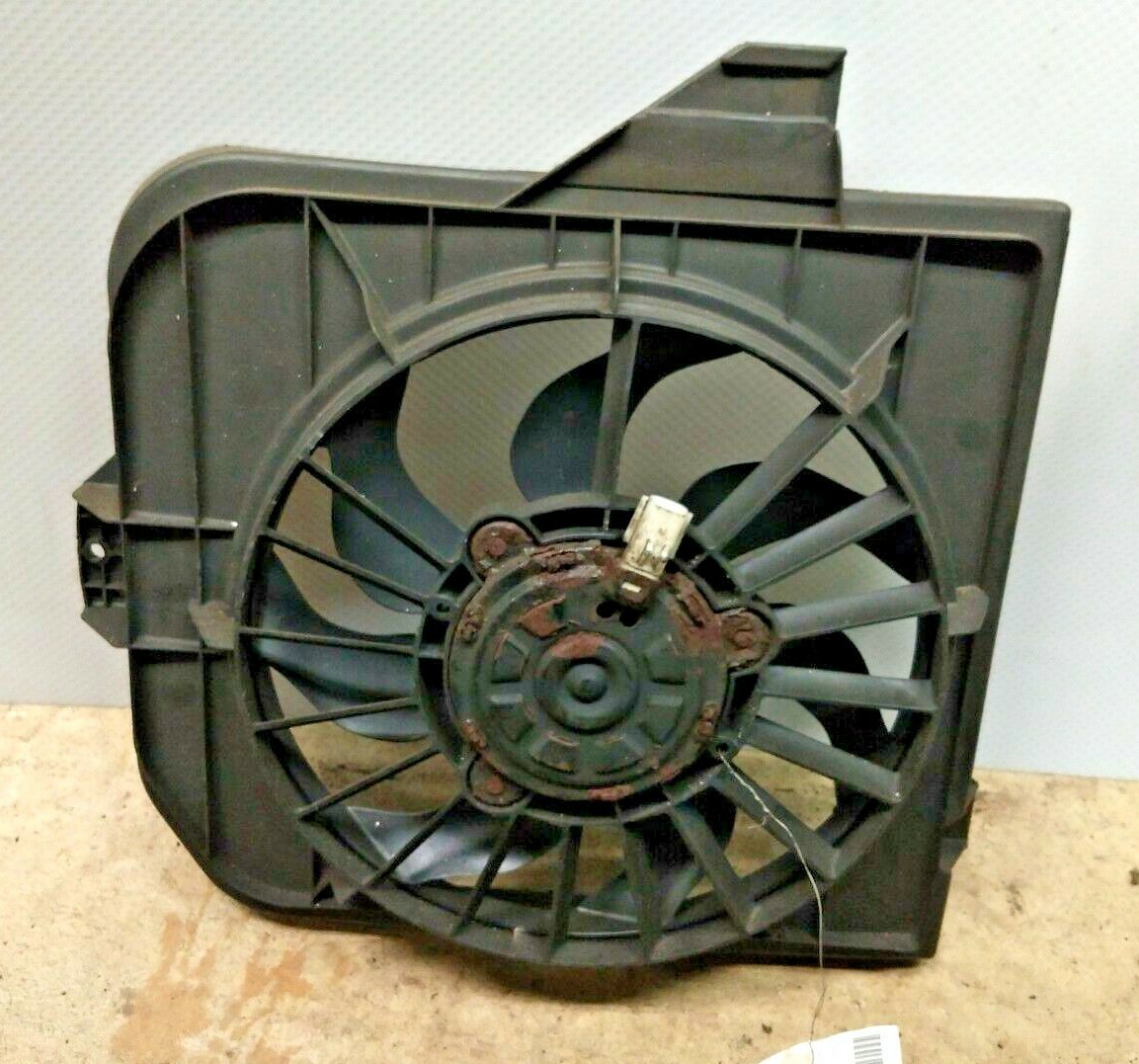 01-04 DODGE CARAVAN OEM RH Passenger Engine Cooling Motor Fan Assembly ...