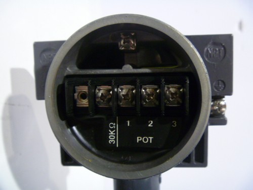 Fisher DVC6005 Fieldvue Type AD Remote Valve Positioner w/ Mount NEW 2 ...