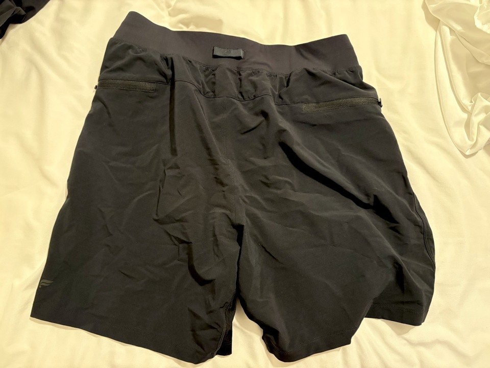 Fabletics men athletic shorts Franchise, size M, 6.5" inseam, unlined ...