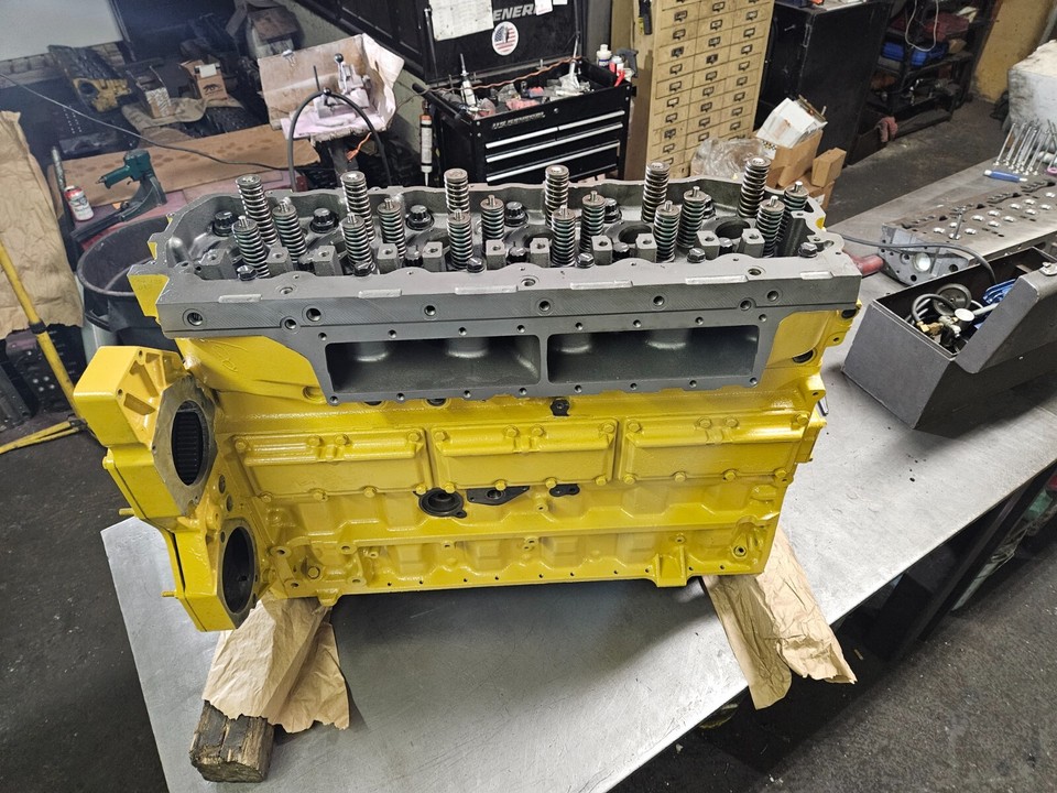 Caterpillar 3126B Remanufactured Diesel Engine Long Block (B or an E ...