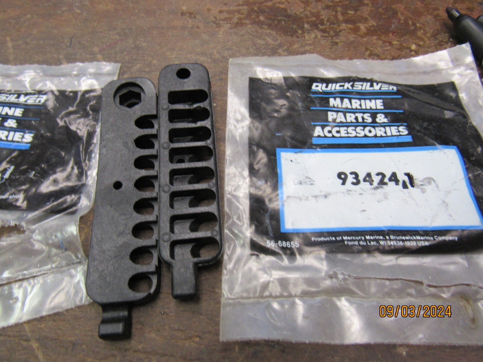 2 NEW OEM QUICKSILVER MERCURY WATER PICK UP SCREENS 934241 | eBay