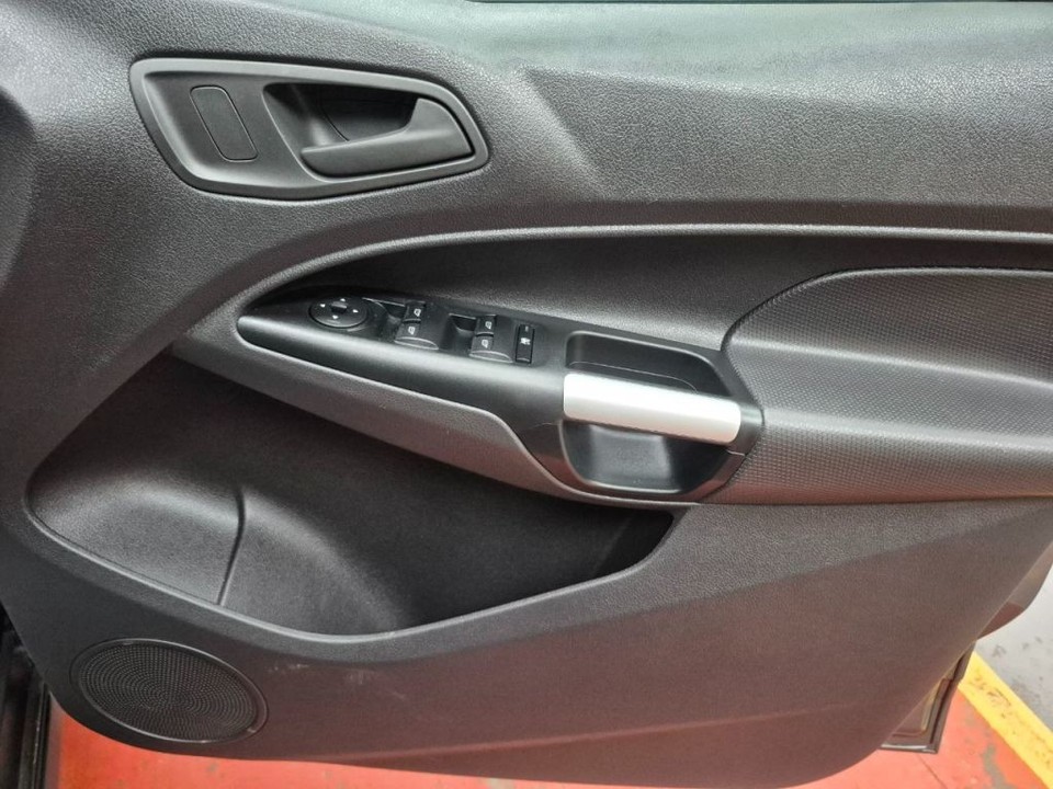 Ford Tourneo Connect WHEELCHAIR ACCESSIBLE 1.5 TDCi Zetec 5dr Diesel | eBay UK