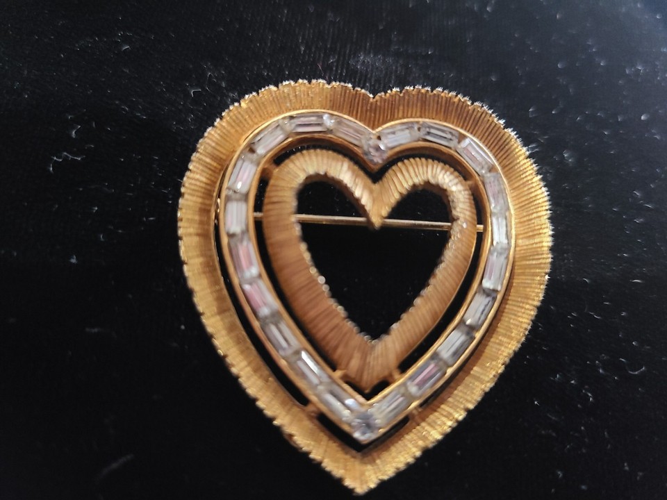 Jayne Mansfield Owned And Worn Costume Gold Heart W Trim From Her Estate