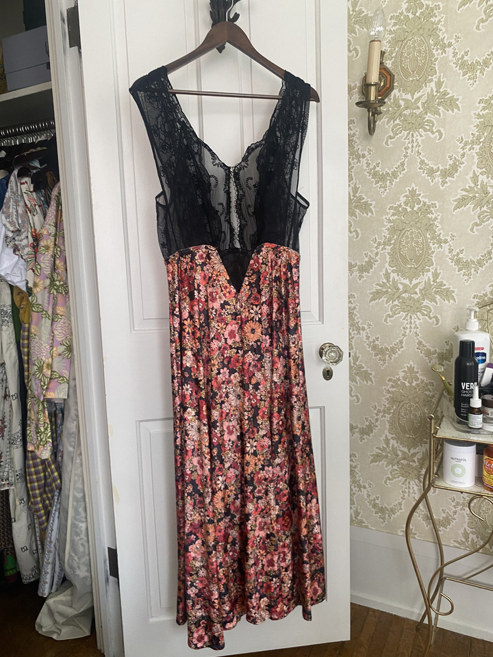 Free People Long Lace and Velvet Vest/Robe | eBay