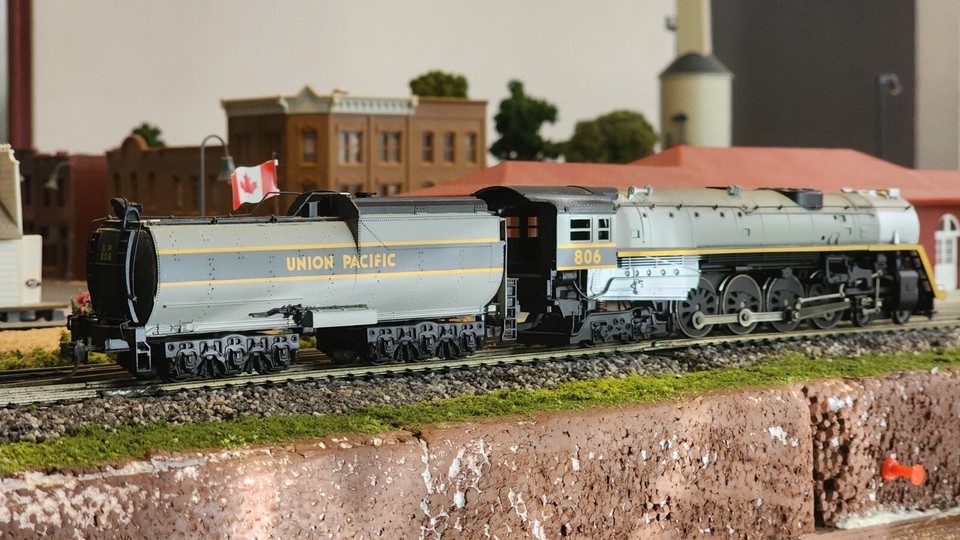 Bachmann HO scale Union Pacific Overland 4-8-4 #806 Northern Steam ...