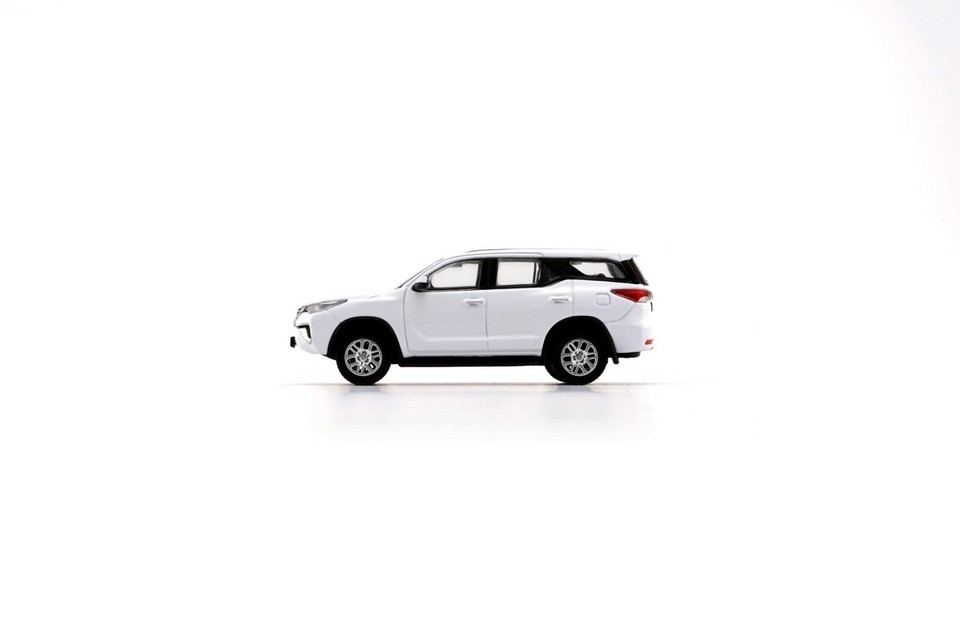 BMC 1/64 Scale Toyota Fortuner 1998 White Diecast Car Model Toy Gift | eBay