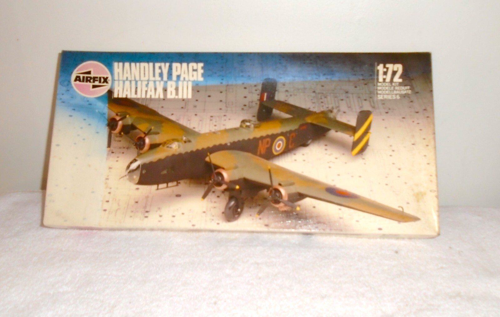 1982 Airfix WWII Heavy Bomber Handley Page Halifax B Mk.III Model ...