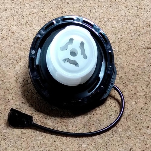 LAND ROVER FUEL CAP RANGE ROVER RANGE ROVER SPORT LR138718 LR181511 ...