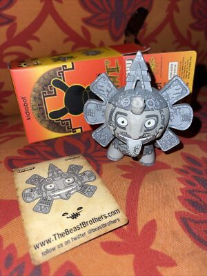 Kidrobot Dunny 2011 Azteca II 2 vinyl figure by Beast Brothers grey ...
