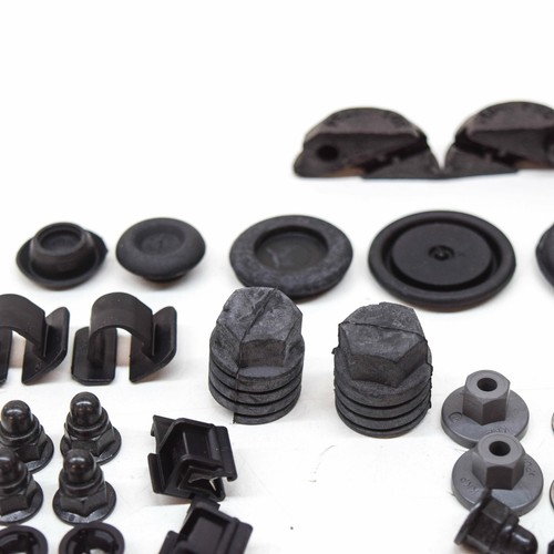 AUDI A3 CABRIO 8V FRONT BONNET HOOD PANEL HARDWARE KIT 8V0098615 | eBay