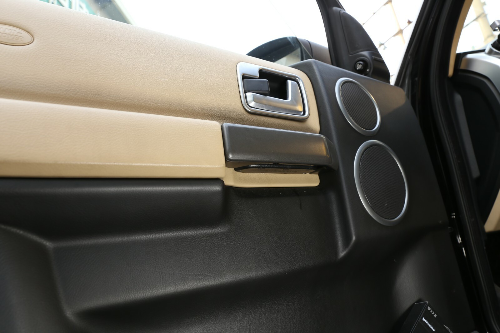 ABS Car Door Storage Box Organizer Tray For Land Rover Discovery 3 LR3 ...