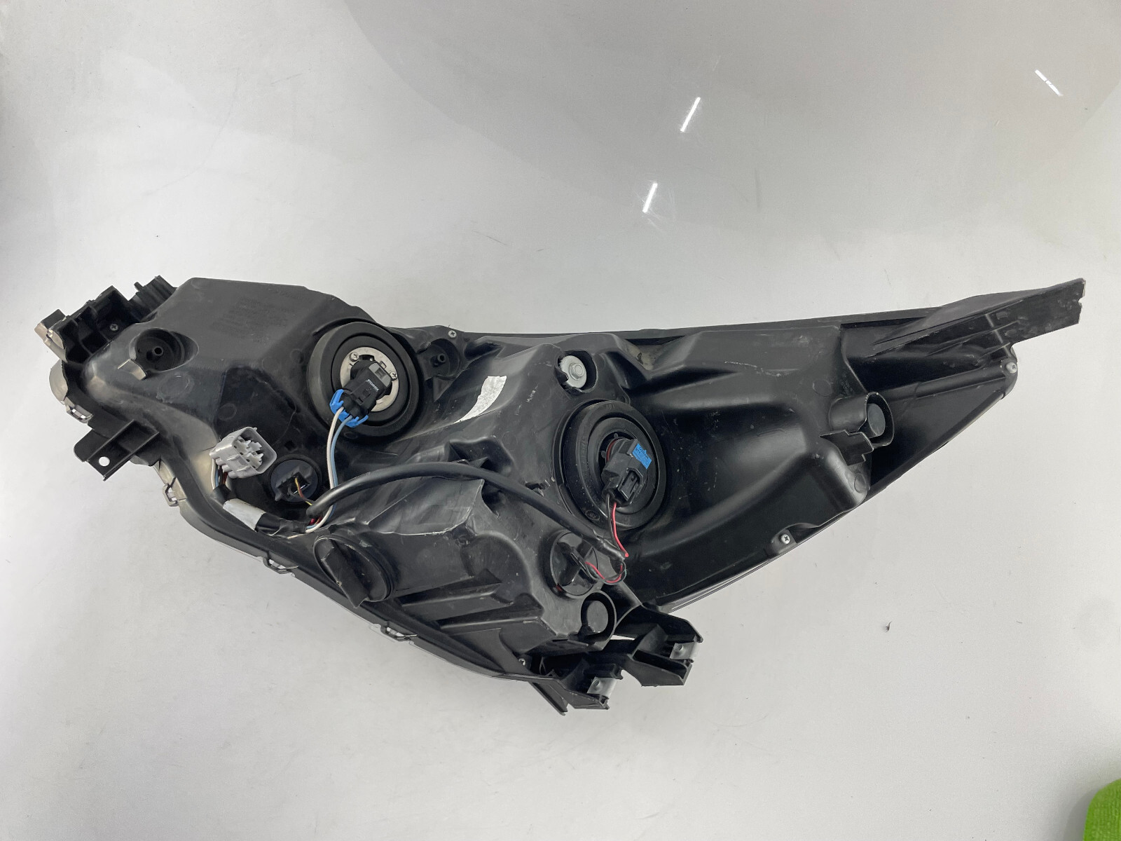OEM | 2019-2022 Subaru Ascent Halogen Headlight (Right,Passenger) | eBay