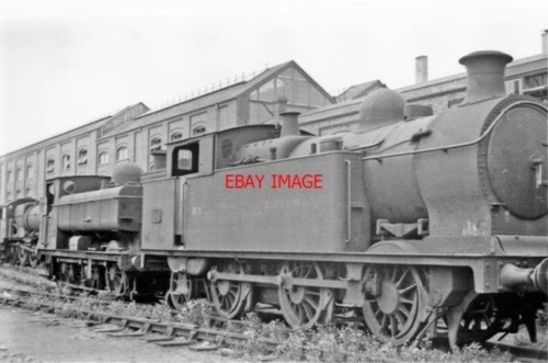 PHOTO GWR EX RHYMNEY A 67XX NO 64 6747 1950 DUMPED AT SWINDON WORKS | eBay