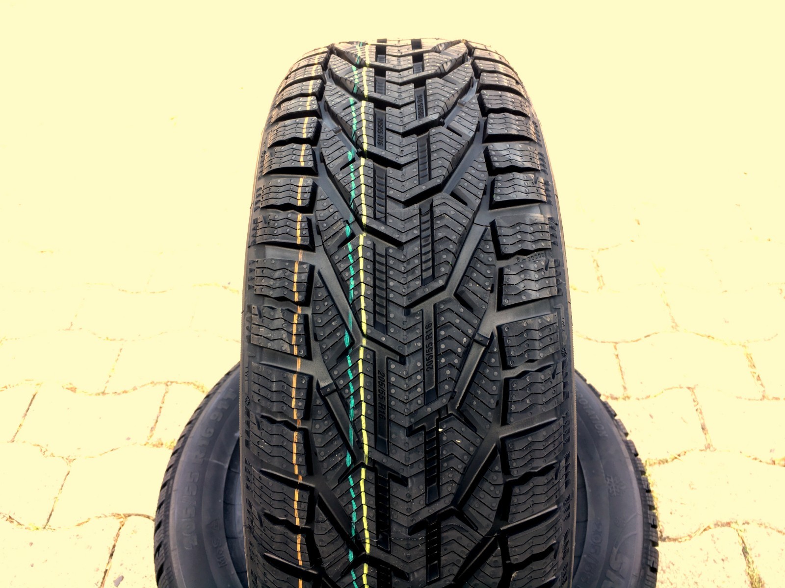 4x 205/60 R16 96H XL- KORMORAN by Michelin SNOW Winterreifen Winter ...