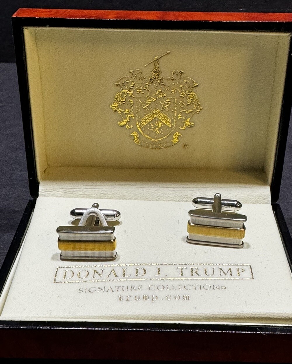 DONALD J TRUMP SIGNAUTRE COLLECTION SILVER TONE & GOLD TONE CUFFLINKS ...
